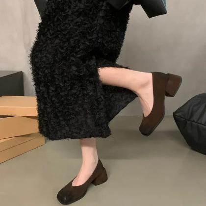 Vintage-inspired Chunky Heel Suede Block Shoes on Luulla