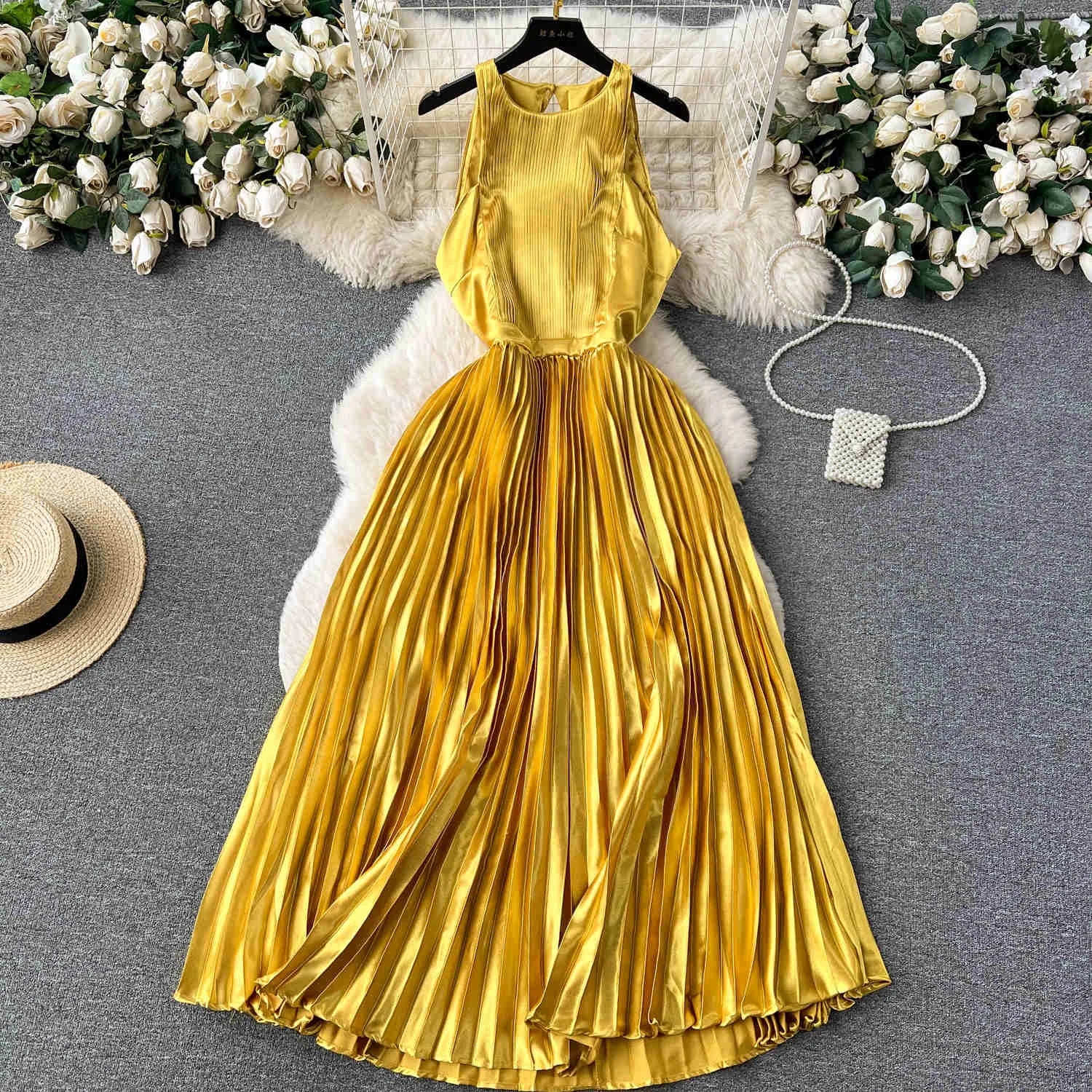 Elegant Gold Pleated Maxi Dress For Women on Luulla